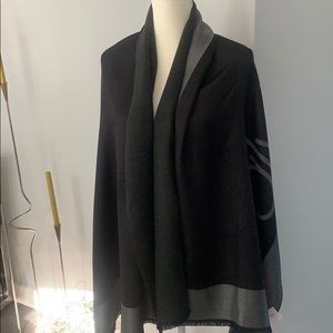 Calvin Klein | Accessories | Nwt Calvin Klein Reversible Wrapscarf ...